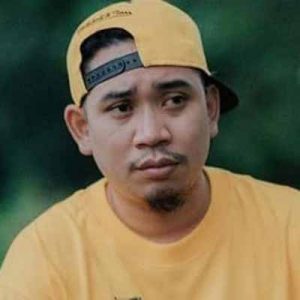 Who is Poison13 - Icons Feed